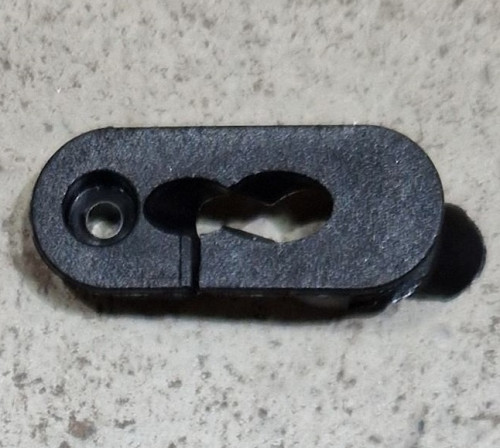 Giant Internal Cable Routing Port Plug (2 Hole 4.2mm/5.2mm) | SPOKE